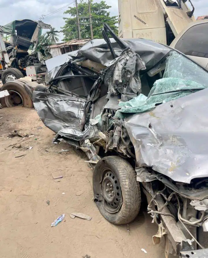 "This is to FRSC officials who arrived the scene with no first-aid ...