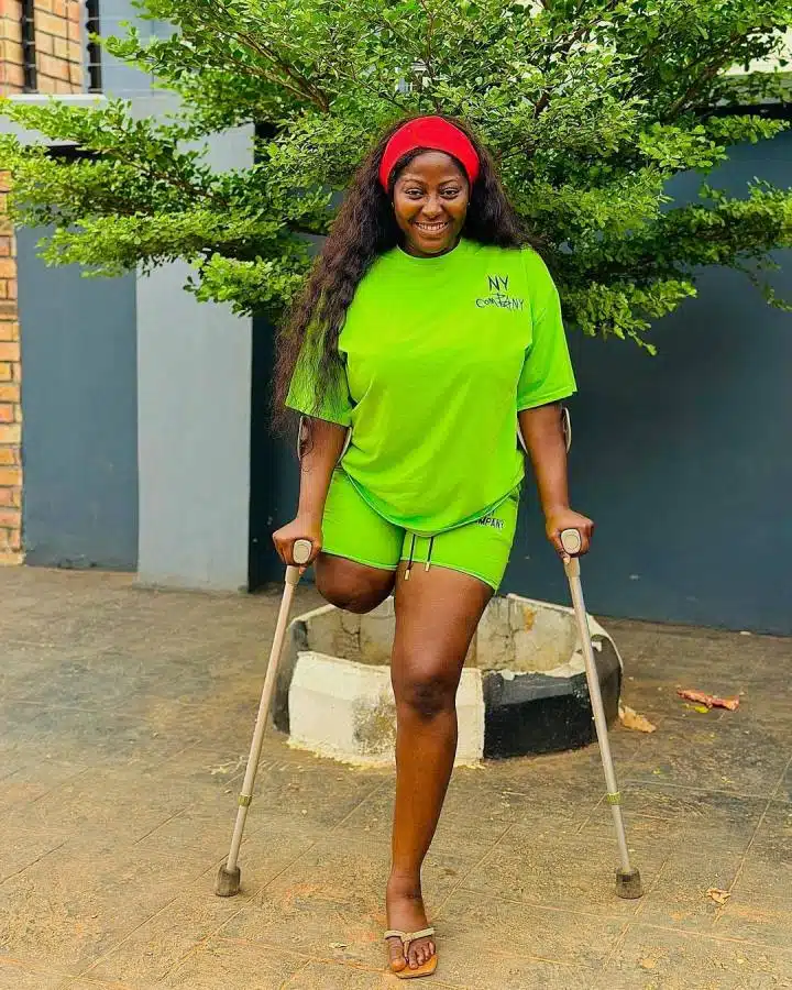 Emotional moment Doris Akonanya gets engaged on her birthday (Video)