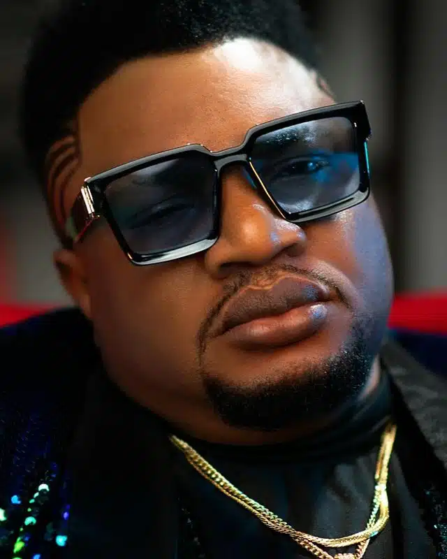 Sweet video of Tony Tetuila, Eedris Abdulkareem and Artquake chilling at a club goes viral
