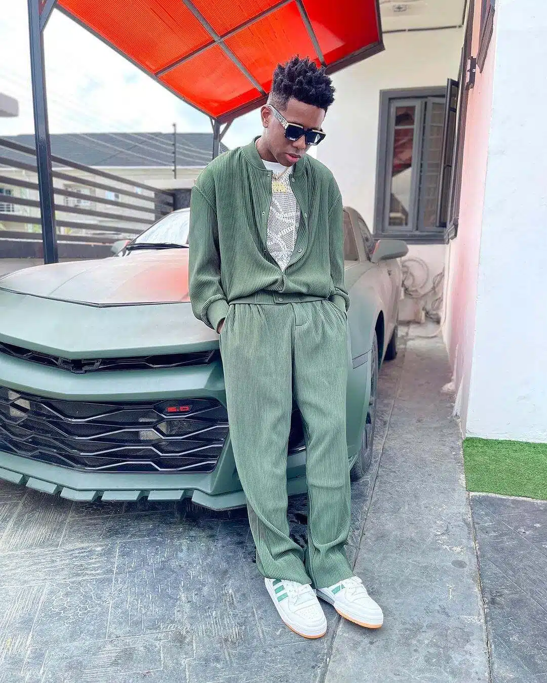 “Richest person I've ever met is Mr Eazi, richer than Davido" — Small ...