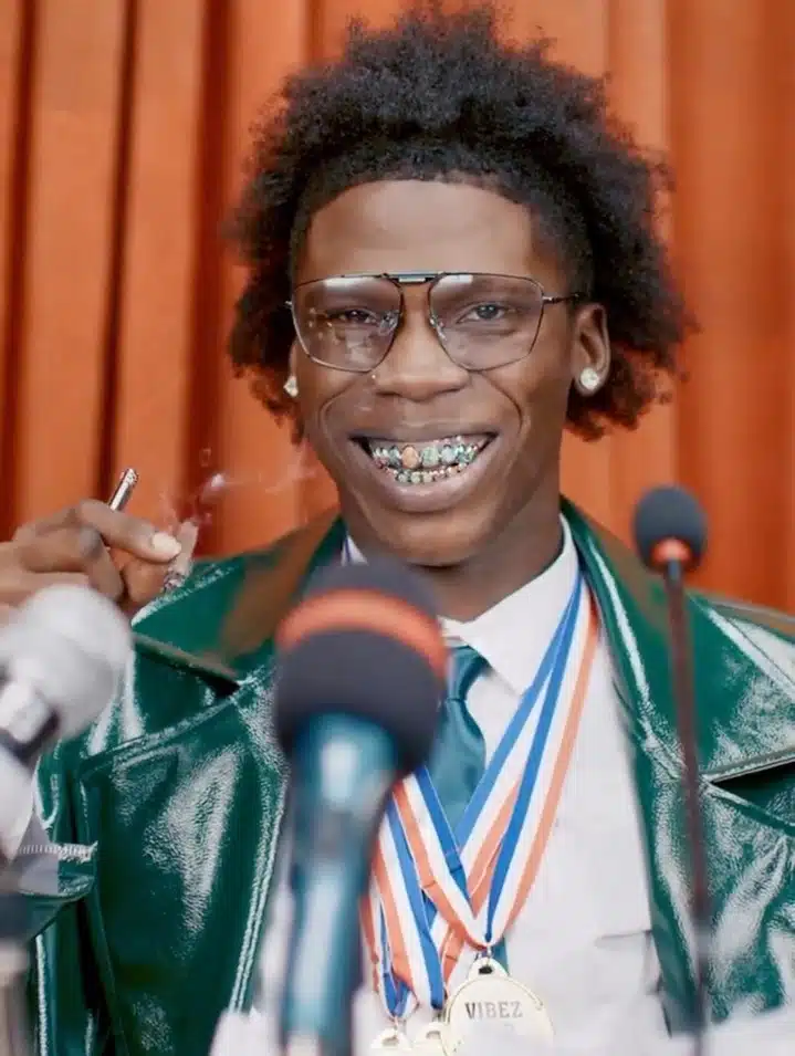 Seyi Vibez blasts Portable over threat to remove his 32 teeth