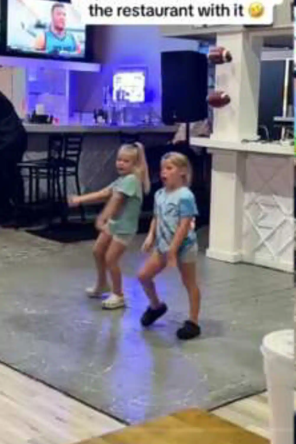 Talented little girls show off spectacular dance skills at restaurant ...