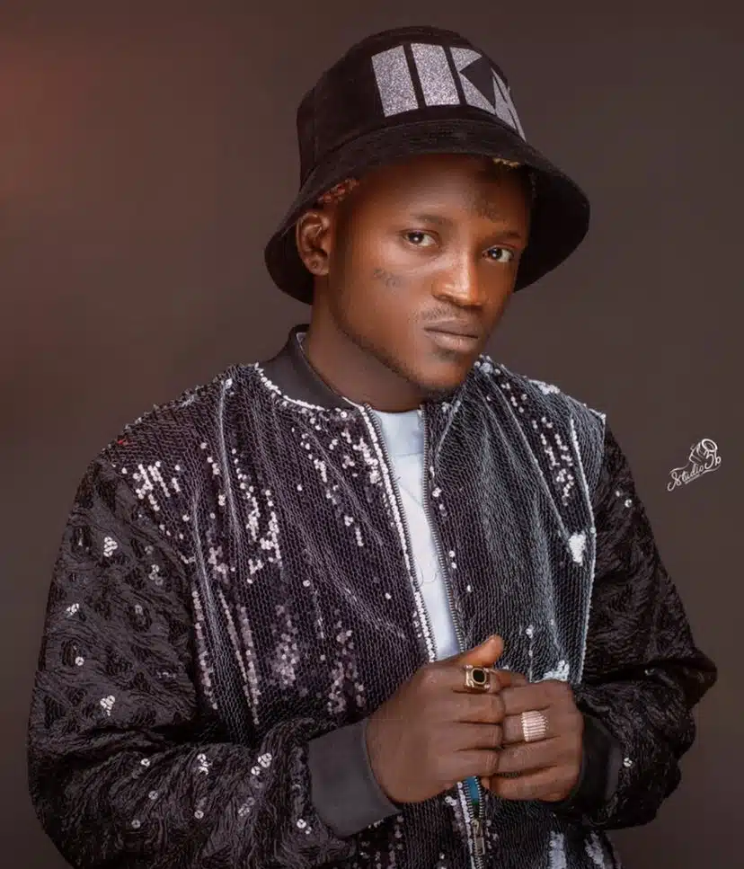 Singer Portable declares love for Nigerian police (Video)