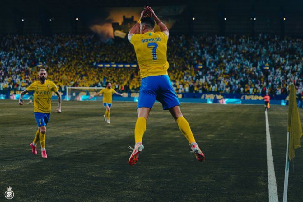 Ronaldo at 38 dazzles in 40-yard stunner for Al Nassr