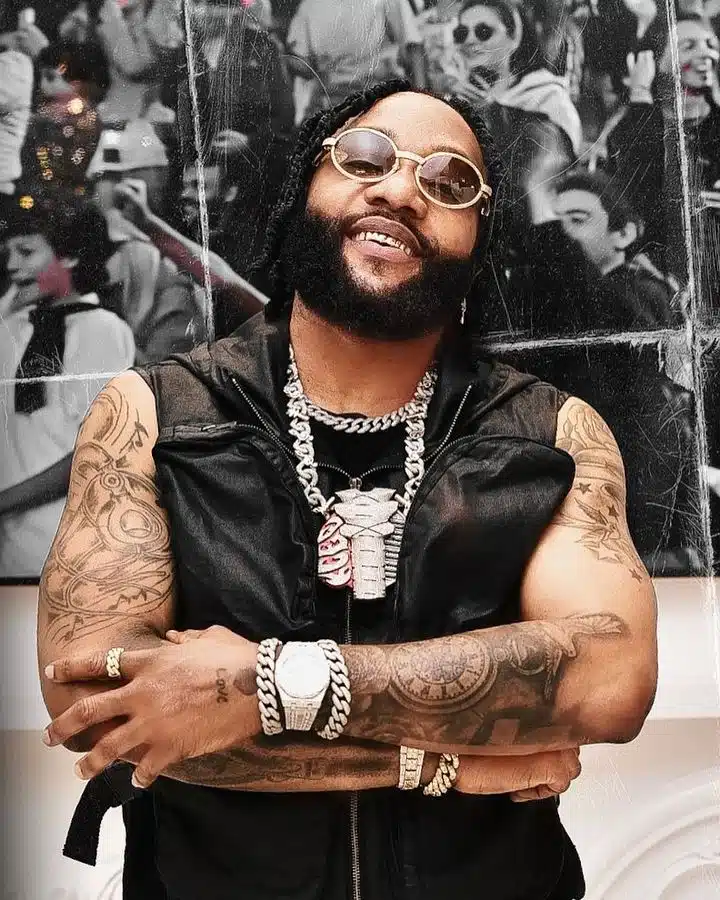 Kcee is over the moon as he performs at Rema’s O2 concert