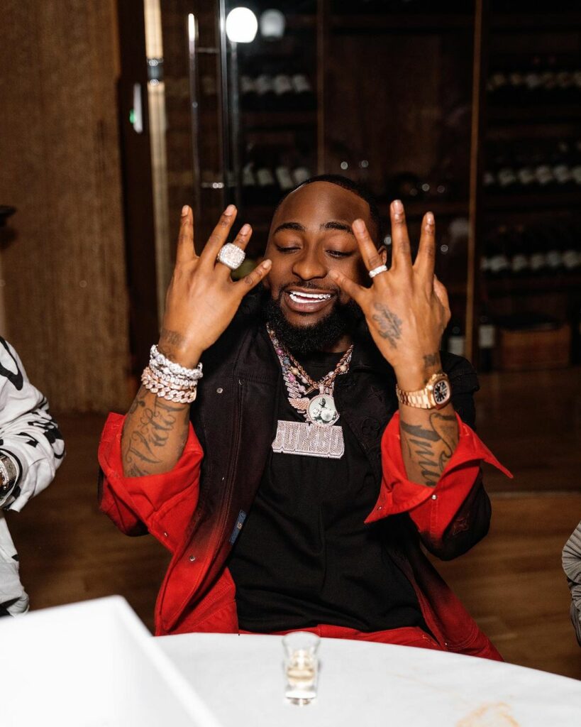 Why Davido’s ‘Unavailable’ is my song of the year – Rihanna