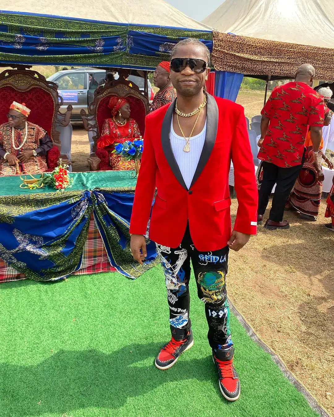 Speed Darlington spotted brawling father and son on a flight