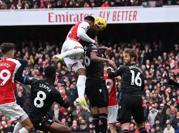 Arsenal close gap on Premier League leaders after thumping Crystal ...
