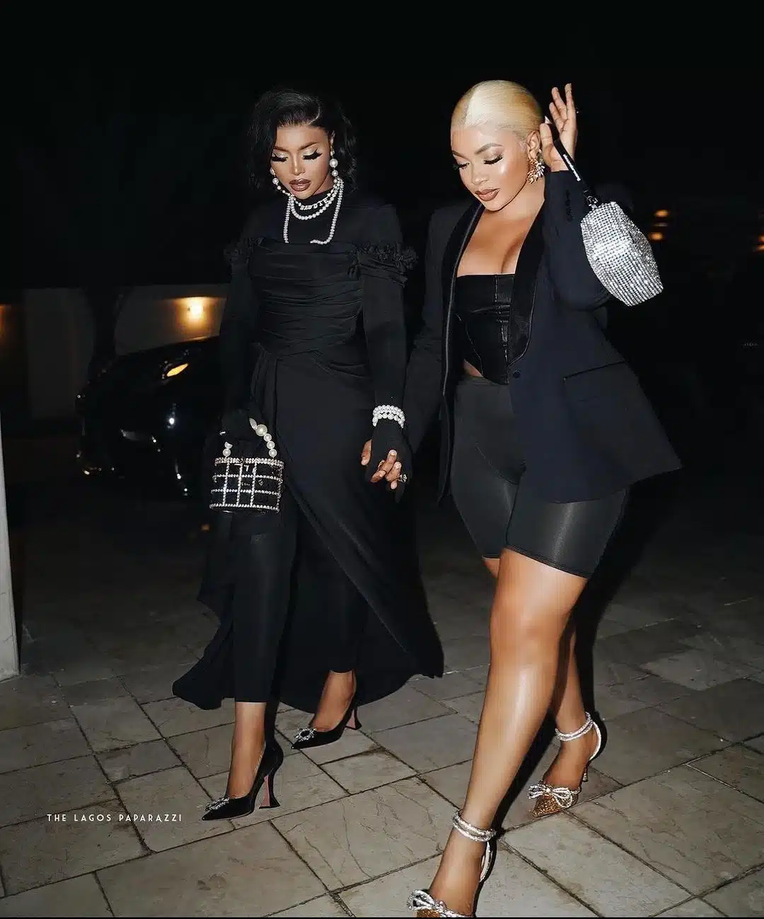 "Do we really look alike?" - Liquorose quizzes following pose with look ...