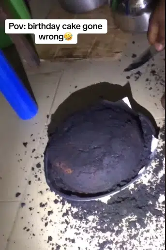 Baker cries out as client's birthday cake gets burnt