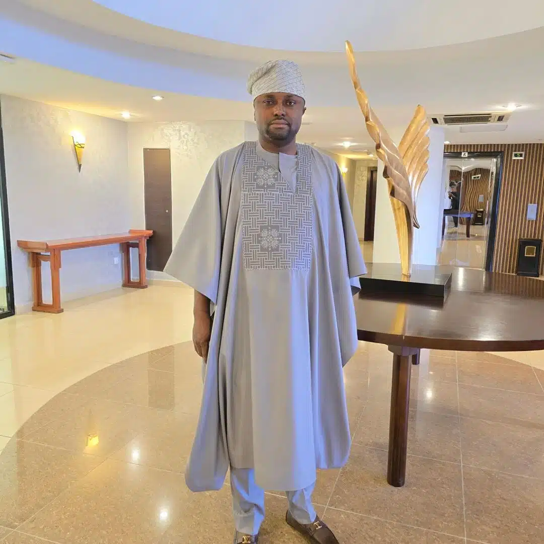 Israel DMW posts throwback image of Davido's ex-lawyer editing him out ...