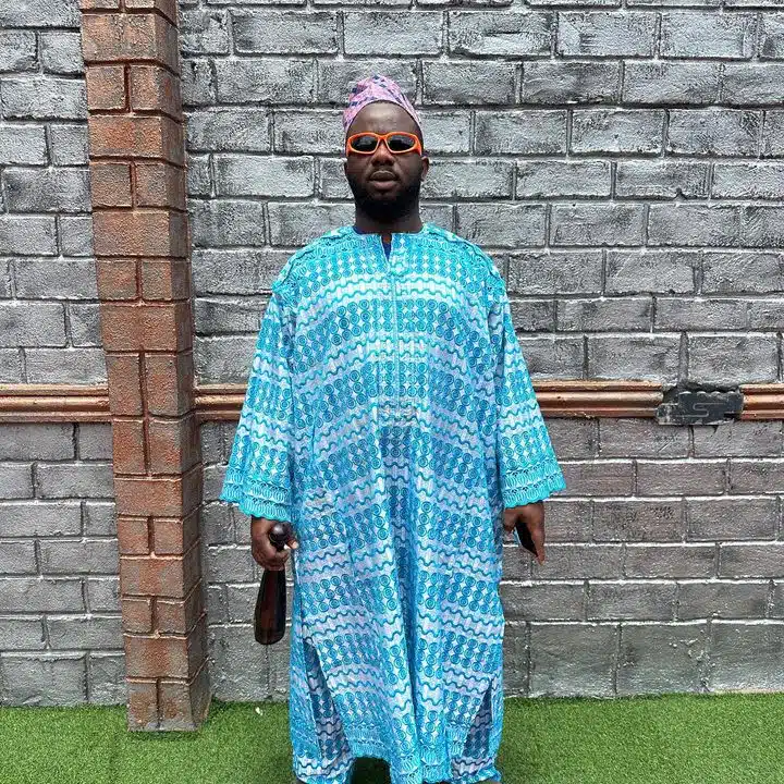 Watch Sabinus perform at Burna Boy's London concert