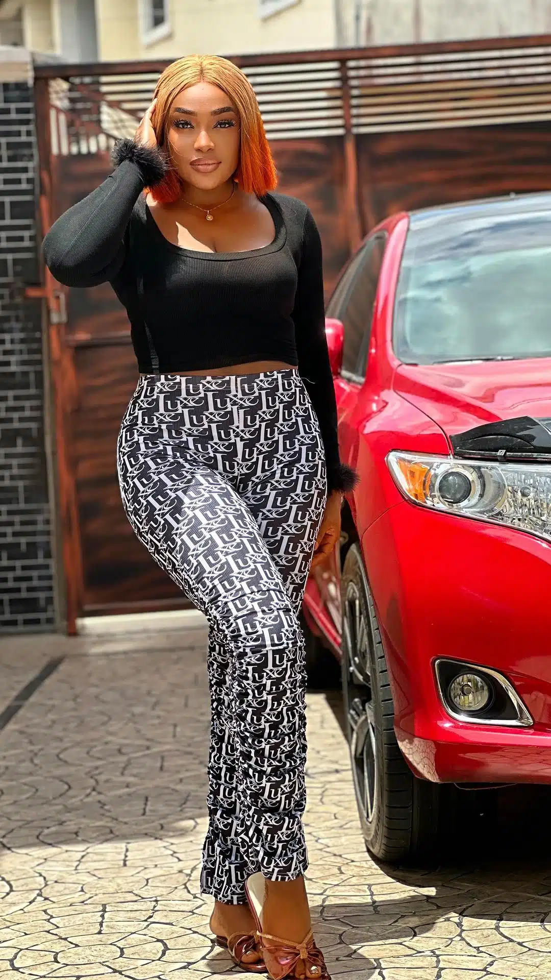 Lizzy Gold sparks reactions online as she locks lips with Kanayo on movie set