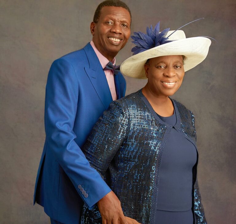 Pastor Adeboye reveals how a married woman obsessed with him threatened ...
