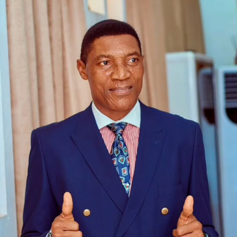 Peter Rufai Biography, Early Life, Career, Cause of Death, Wife ...